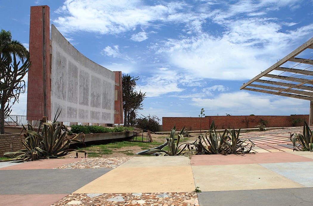 Five Good Things: Glittering Explosions to Retro Robots | AnOther