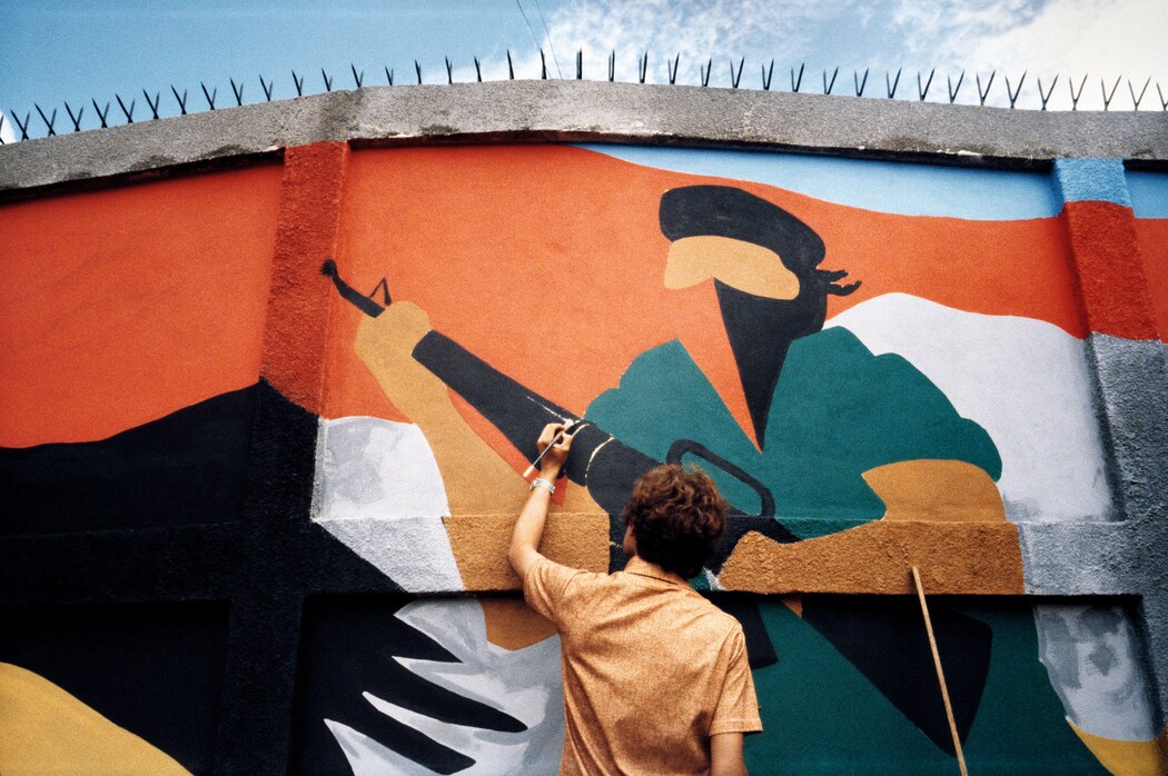 How Susan Meiselas Recorded Nicaragua’s Fight for Freedom in the 1970s ...