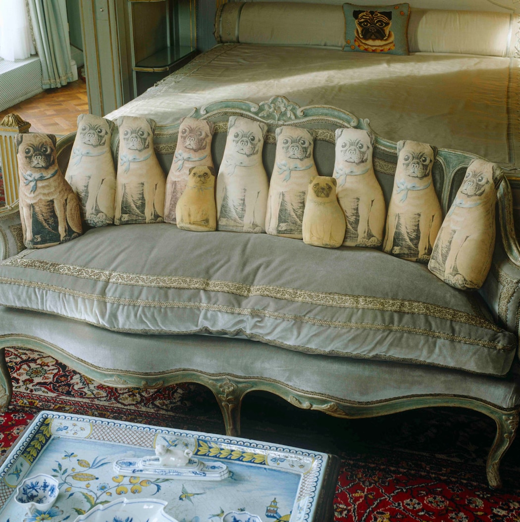Extraordinary Interiors: Inside the Blue Bedroom of the Duchess of ...