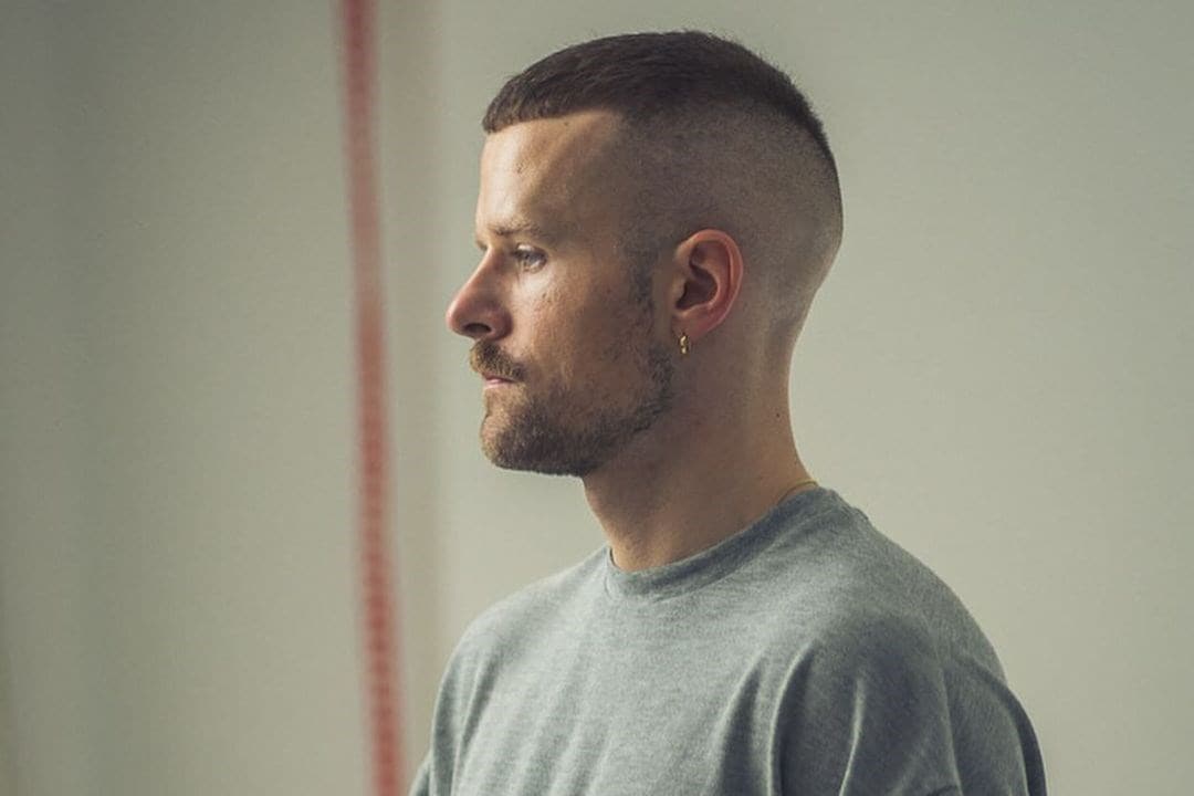 Oisín McKenna’s Debut Novel Delves Into Gay Male-Straight Female ...