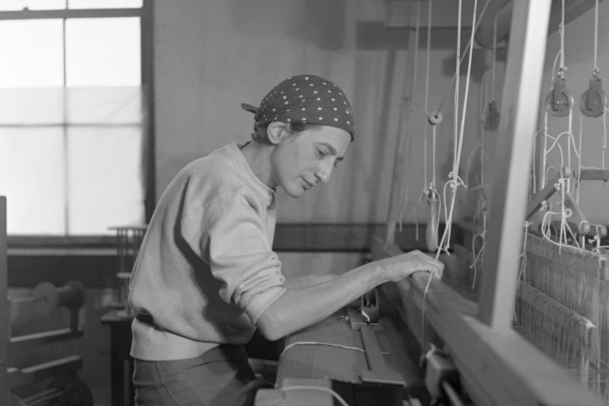 How Bauhaus Pioneer Anni Albers Radically Modernised Weaving | AnOther