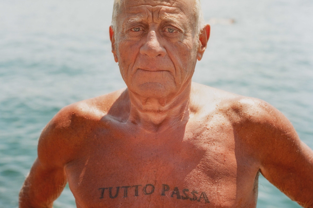 Sam Gregg’s Captivating Portraits Capture the “Humanity” of Naples ...