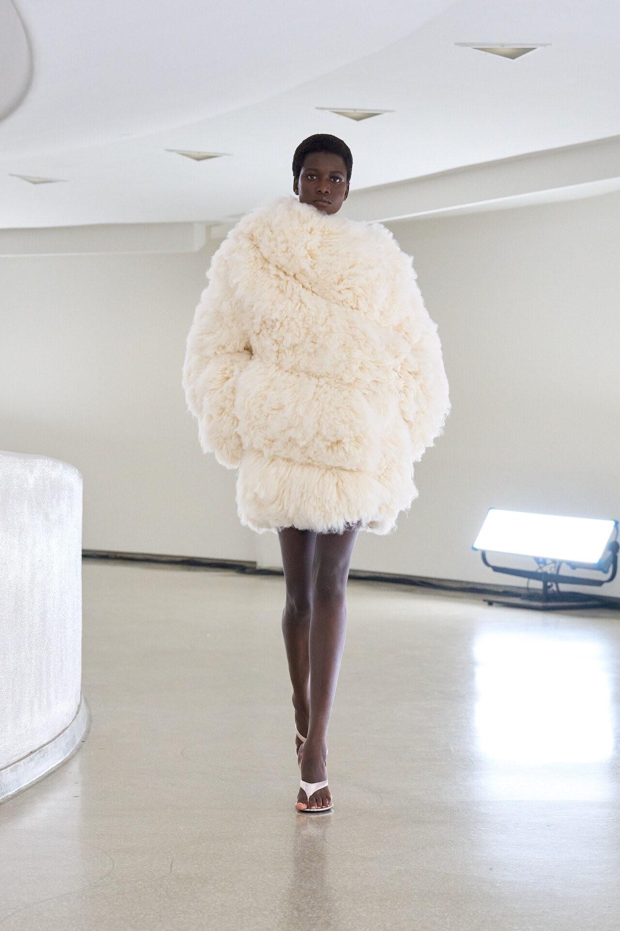The Inside Story of Alaïa’s Heartfelt ‘American Beauty’ Show at NYFW ...