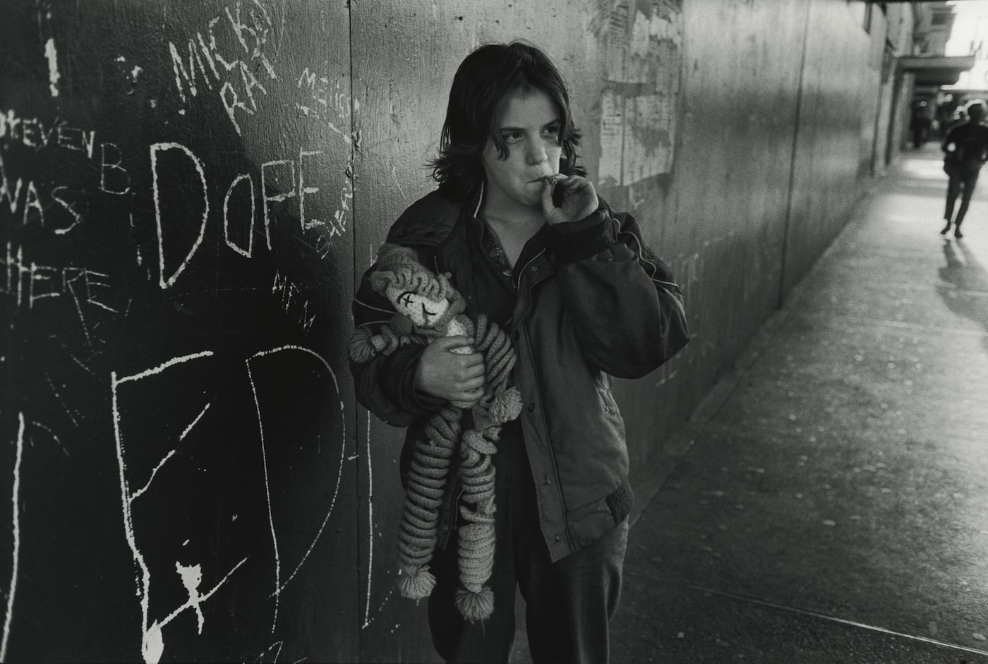 The Remarkable Story Behind Mary Ellen Mark’s Shots of Street Kid Tiny ...