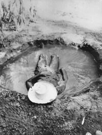 The Five Unwritten Rules of Communal Bathing | AnOther