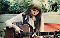 Lessons in Life, Style and Selfhood From Joni Mitchell | AnOther