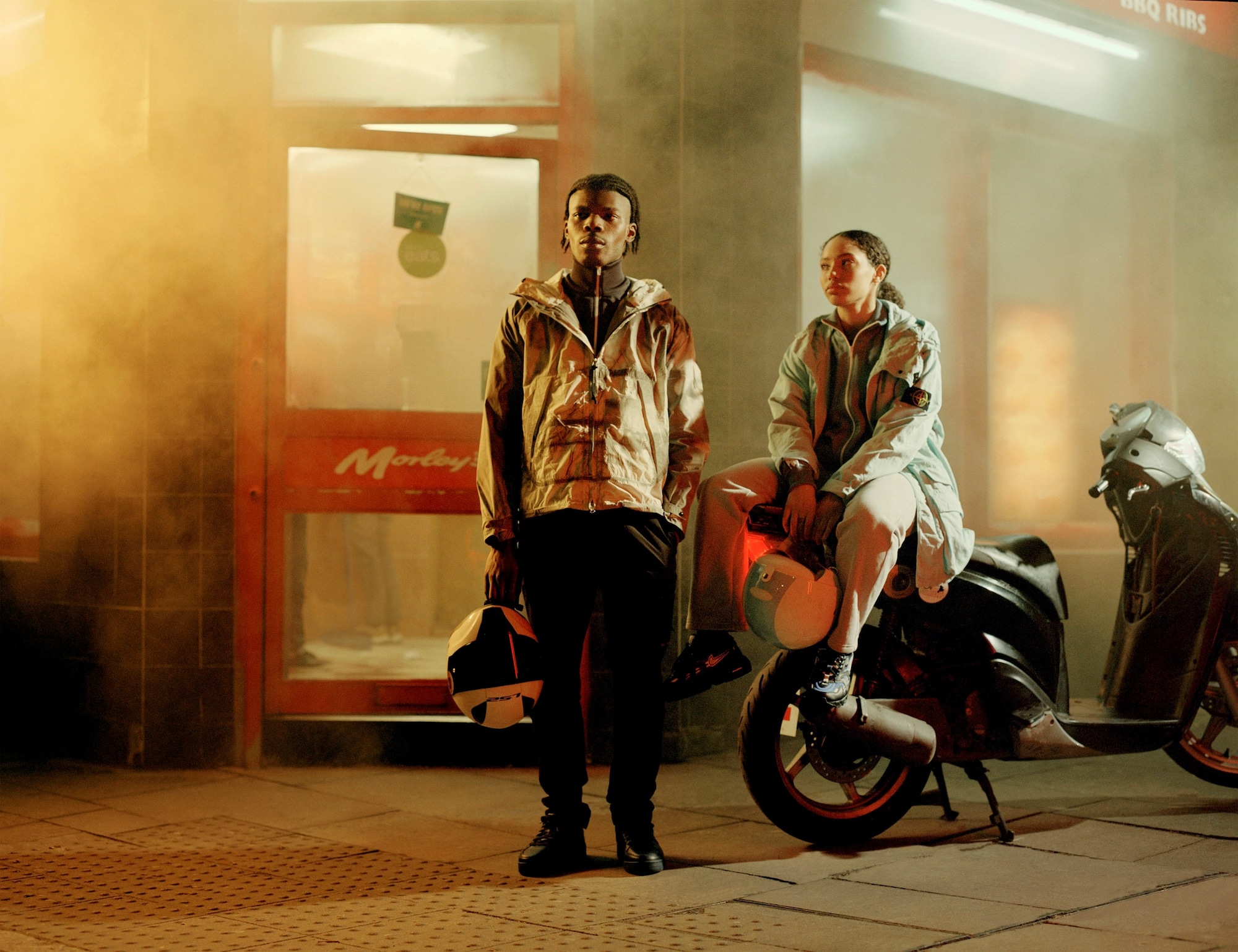 In Pictures: Sam Wright’s Uncanny Photographs of Commuters | AnOther