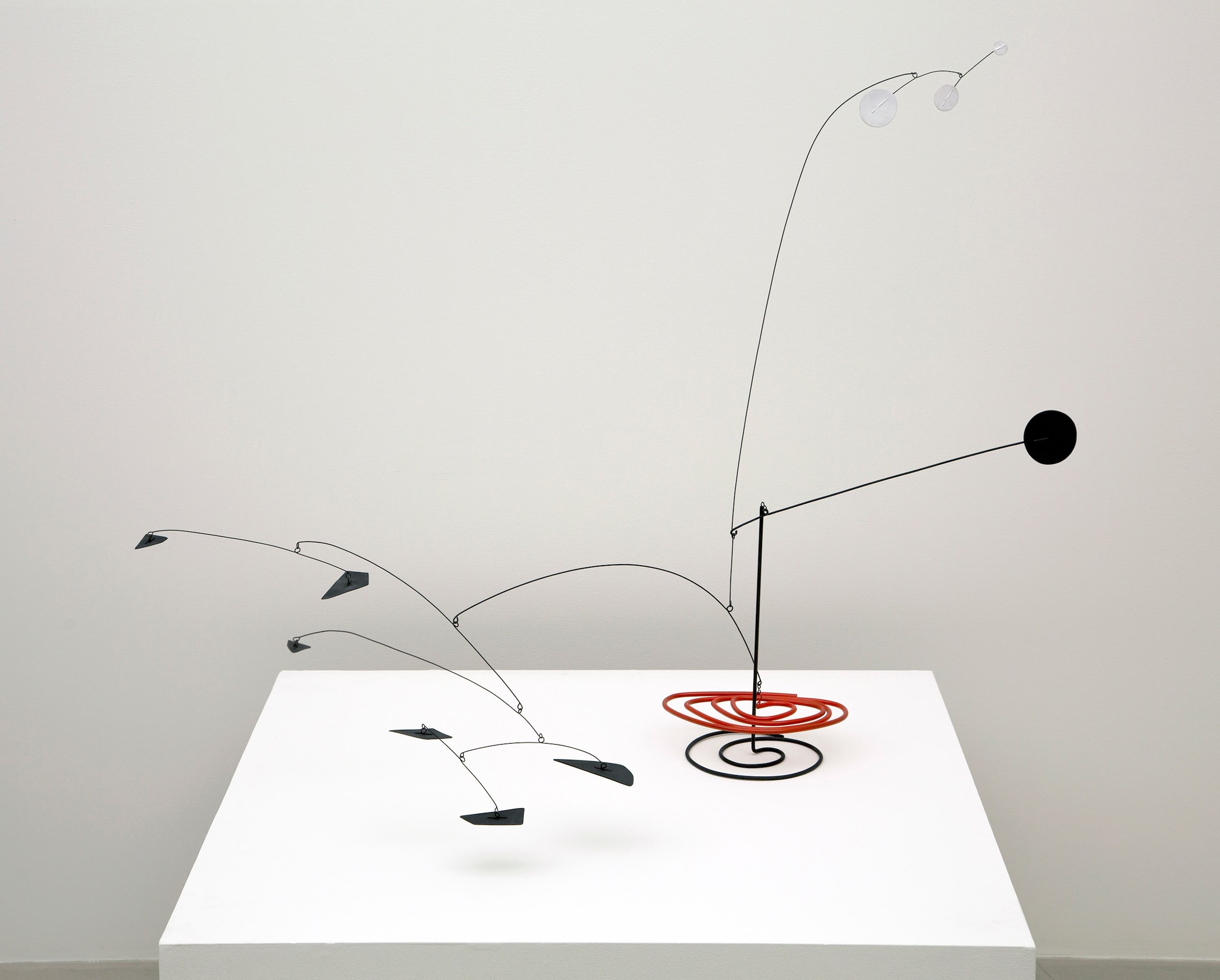 How Alexander Calder Sparked a Modern Fascination with Mobiles | AnOther