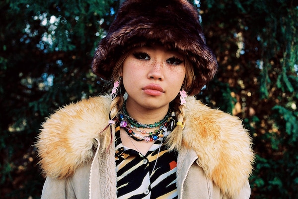 The Story Behind Beabadoobee’s Hedonistic, “Skins-Inspired” New Video ...