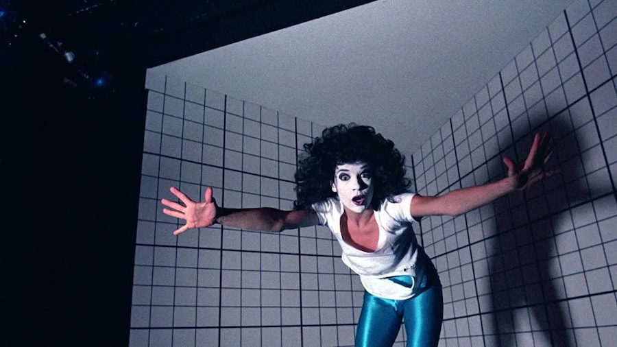 Celebrating the Fearless Style of 1983 Classic Flashdance | AnOther