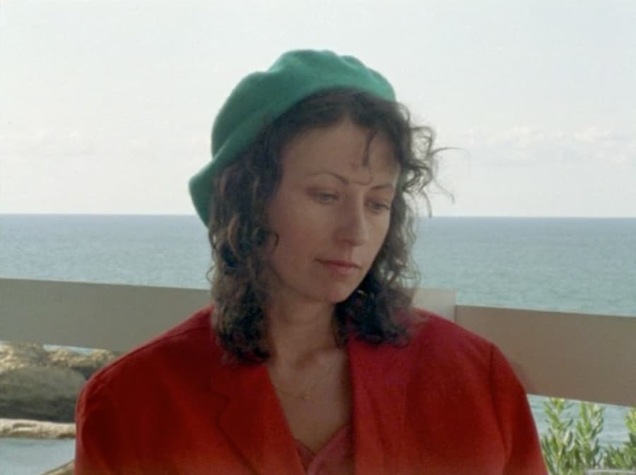 The 1986 French Film Offering Tips in How to Holiday Alone | AnOther